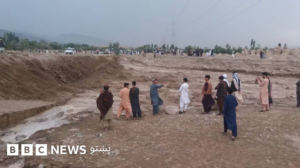 وردګ، زابل، غزني او پکتیا په ګډون یو شمېر ولایتونو کې سېلابونه راوتلي ...