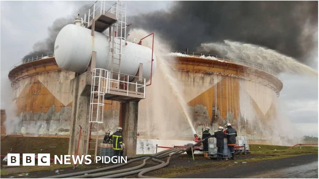 SONARA Fire: Cameroon refinery big tanker still di burn - BBC News Pidgin