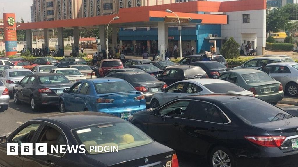 Fuel scarcity Abuja: NNPC dismiss long queues for petrol stations inside Nigeria capital - Fotos ...