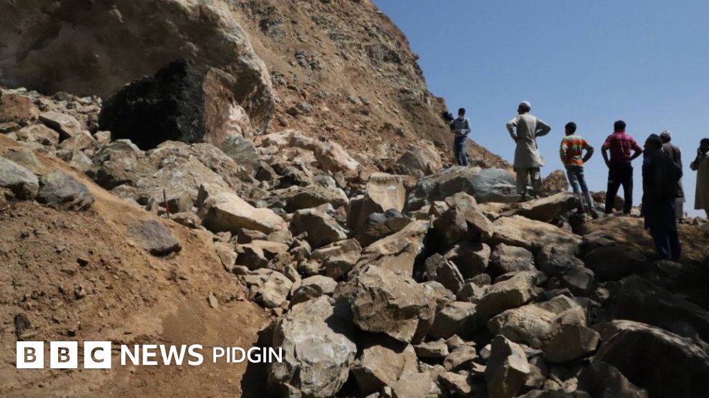 Ghana Galamsey: Illegal mining pit collapse for Ghana kill three - BBC ...