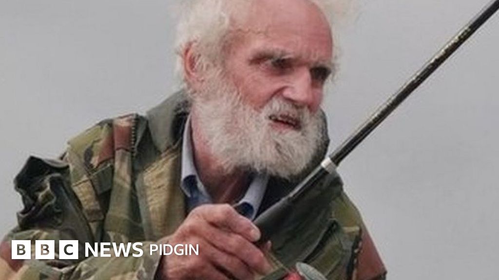 Ken Smith don live without light and running water for 40 years - BBC ...