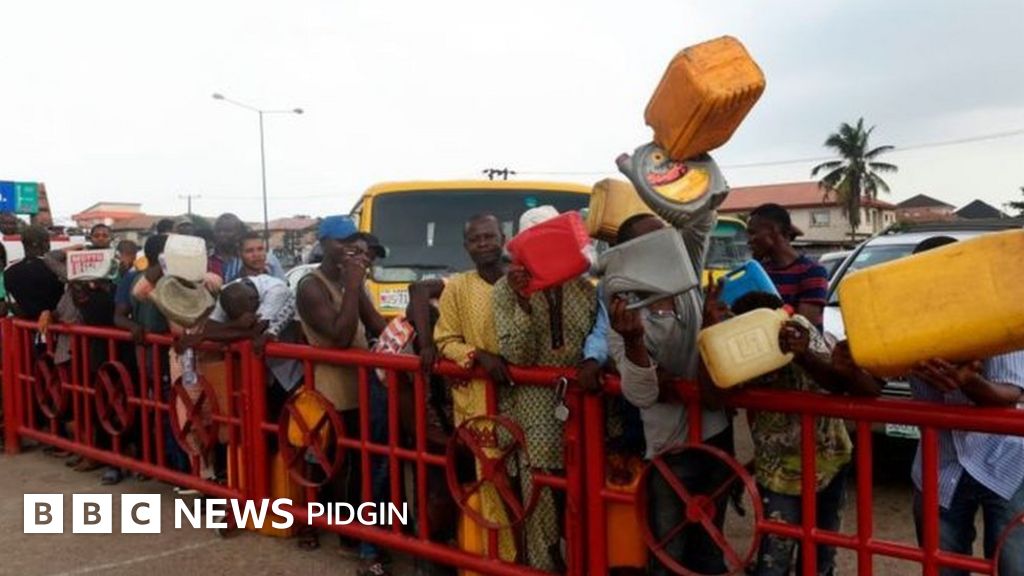 Nigeria: Petrol scarcity fit 'tie two wrapper' as marketers wan strike - BBC News Pidgin