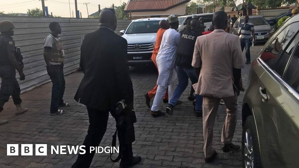 Dino Melaye don enta Police hand again inside hospital - BBC News Pidgin