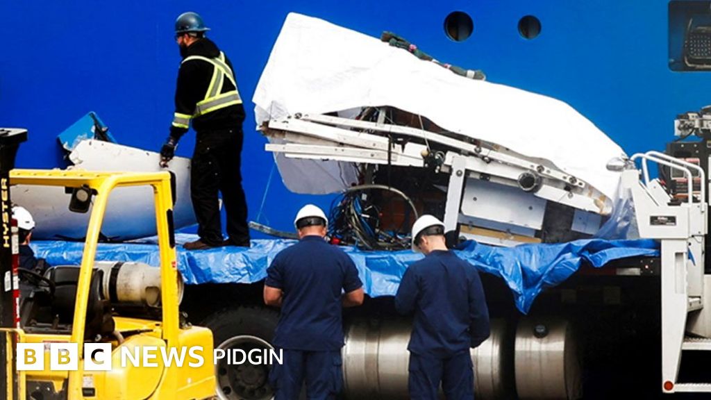 Titanic sub remains: Video show parts of Titan submersible as ...