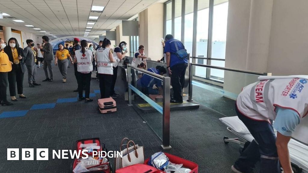 Thailand: Rescuers amputate leg of woman wey hook inside travelator ...