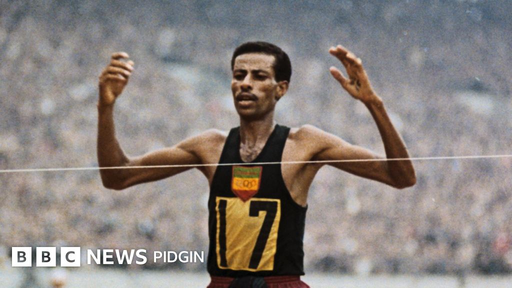 2024 Olympics: Who be Abebe Bikila, di first black African to win Olympic gold medal? - BBC News ...