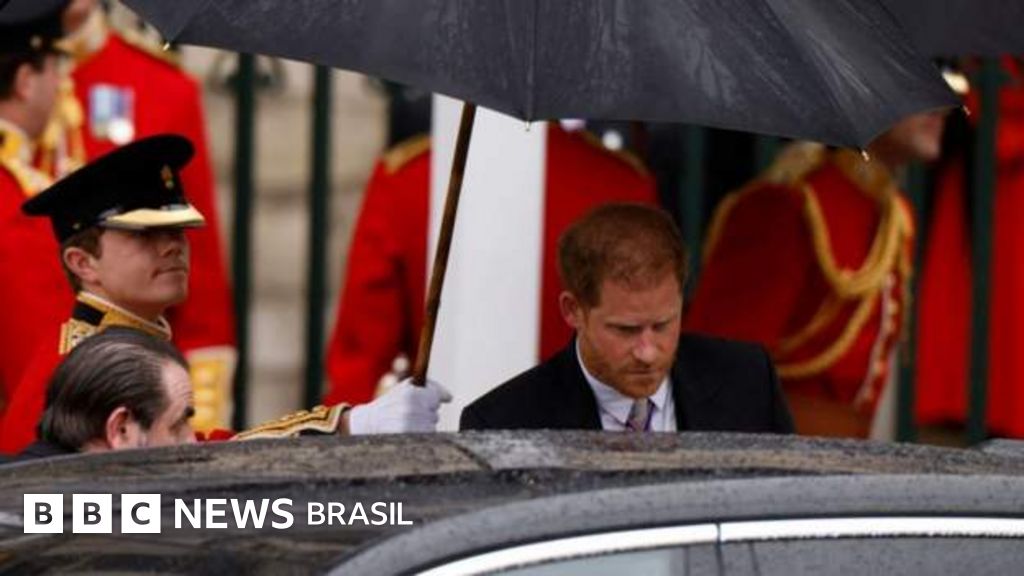 Coroação de Charles 3º: por que príncipe Harry não estava na sacada do ...