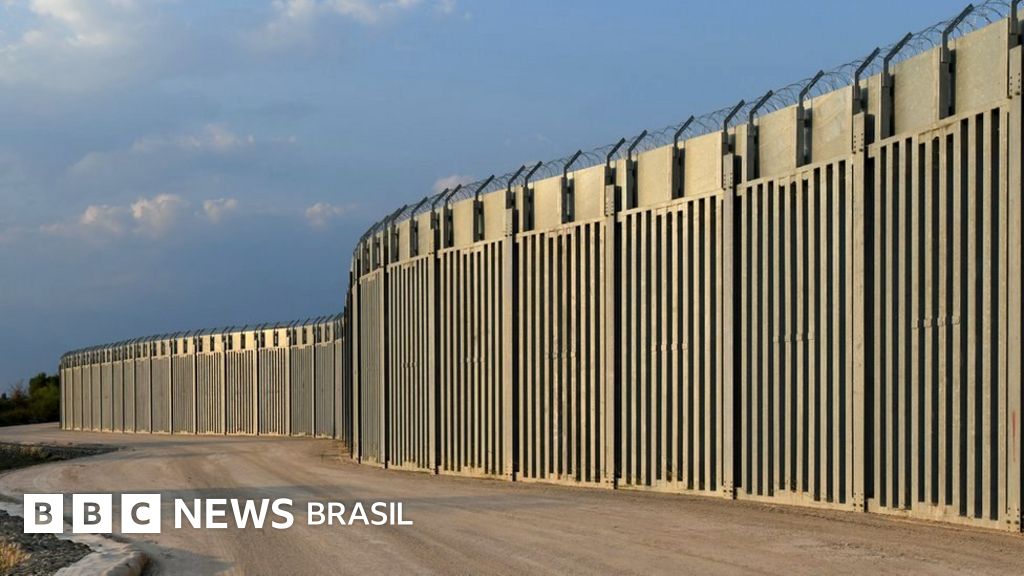 Grécia constrói muro de 40 km para barrar entrada de refugiados afegãos ...