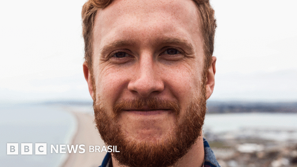 'Passei dez anos escondendo que sofro de psicose' - BBC News Brasil