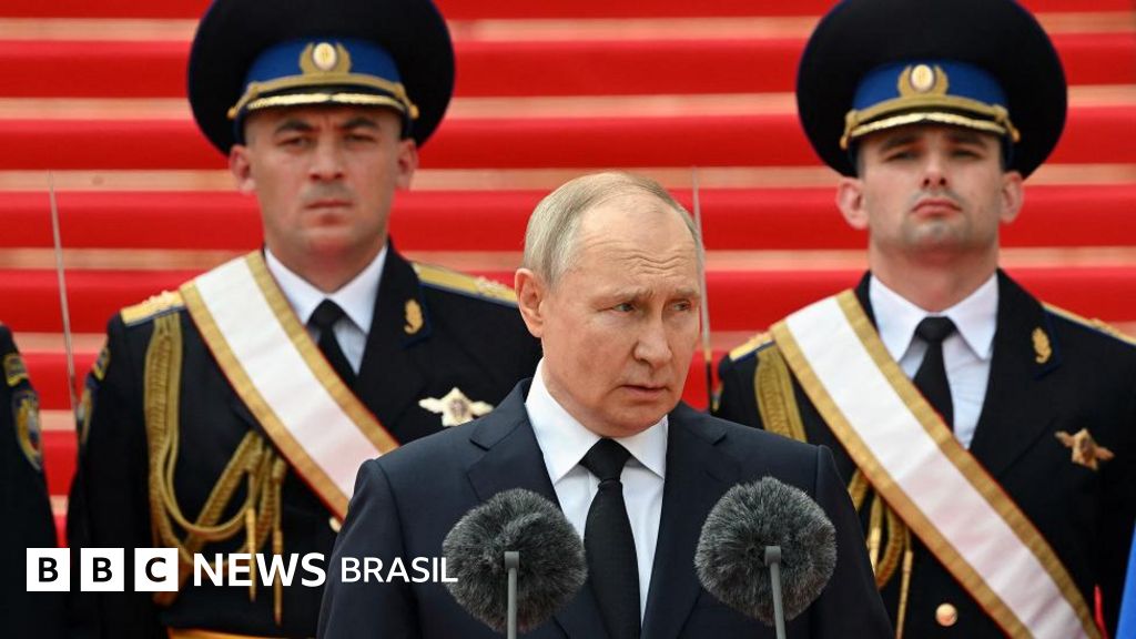 O que há por trás das aparições de Putin depois do motim do grupo ...