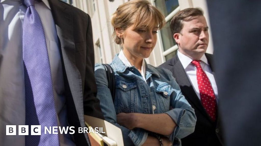 Atriz de 'Smallville' é condenada a 3 anos por participação em seita em ...