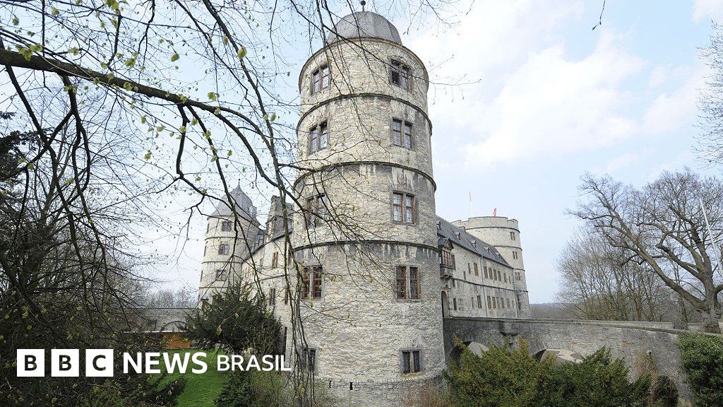 O castelo que os nazistas queriam transformar no "centro do mundo ...
