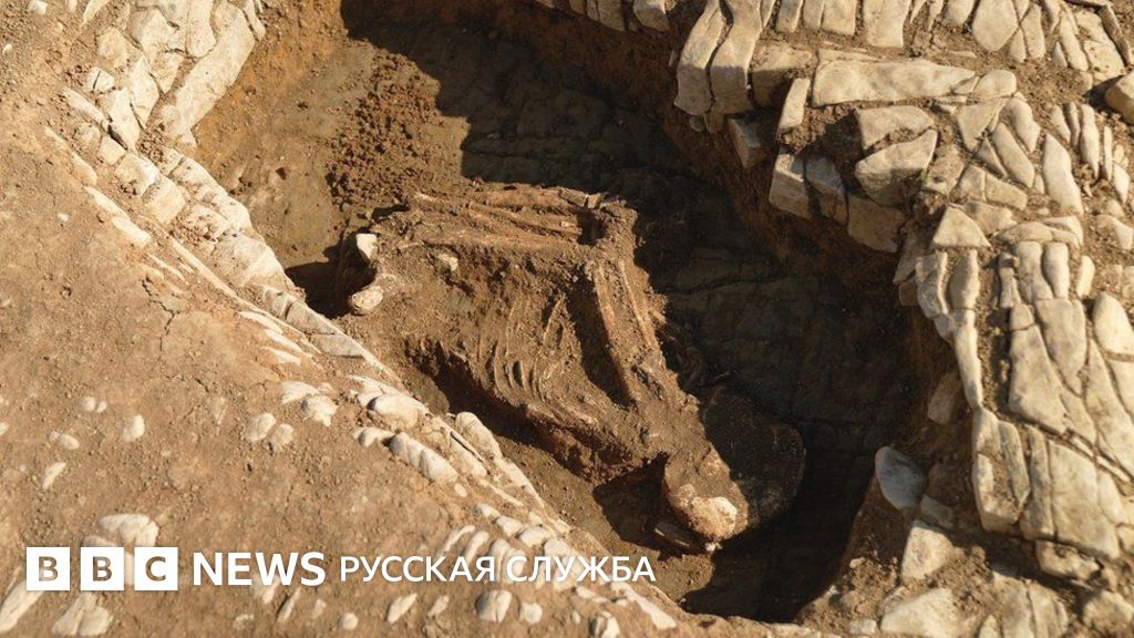 В Уэльсе обнаружено загадочное средневековое кладбище - BBC News ...