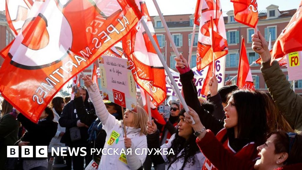 Вторая массовая забастовка против повышения пенсионного возраста во ...