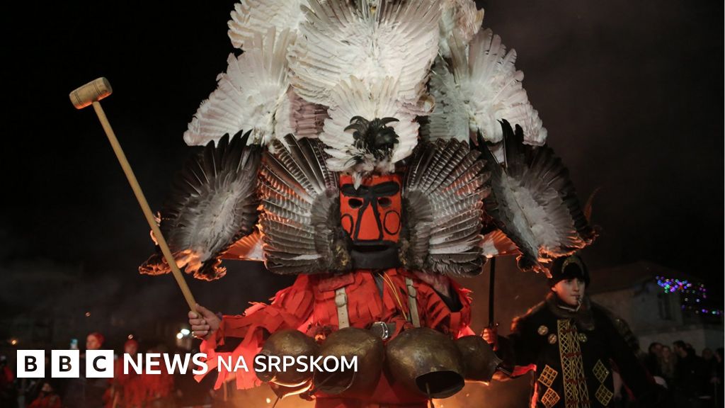 Bugarska i običaji: Surva - živa tradicija paganskih korena - BBC News ...