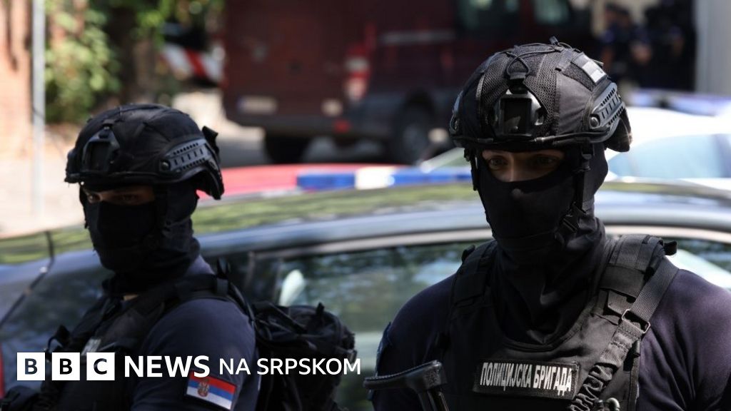 Srbija i Izrael: Napad samostrelom na srpskog žandarma ispred izraelske ambasade, država „u lovu ...