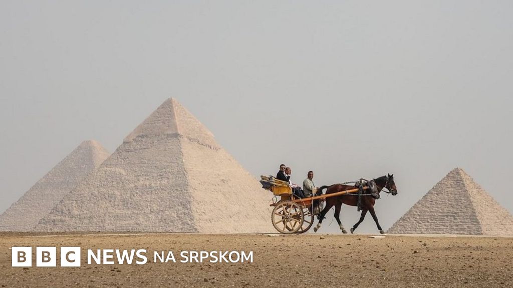 Egipat: Lavina kritika zbog „obnove“ piramide - BBC News na srpskom