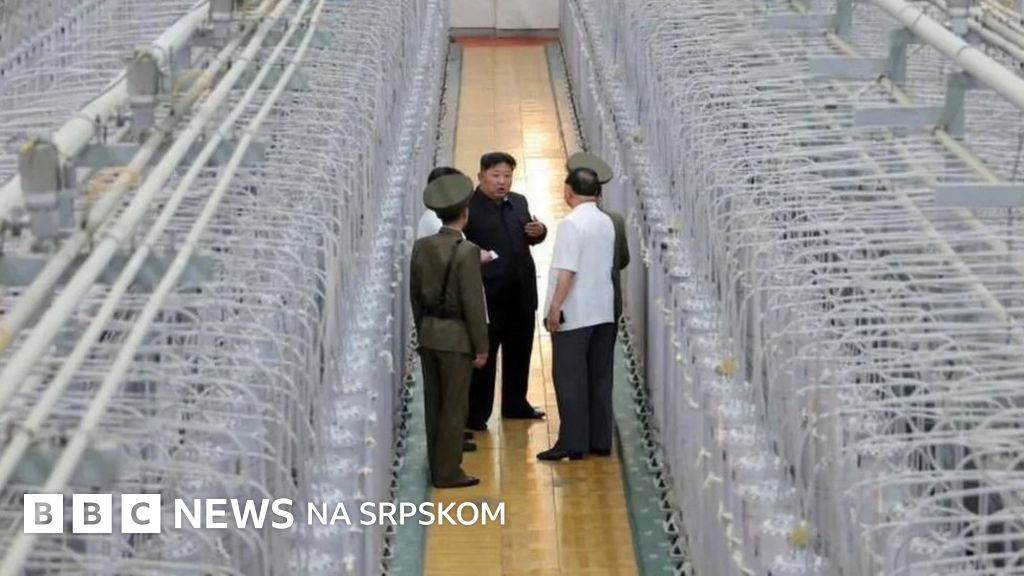 Severna Koreja objavila retke fotografije Kima u fabrici uranijuma ...