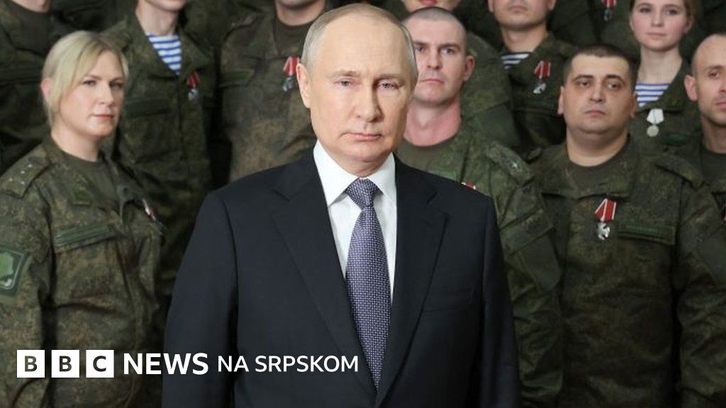 Rusija: Da li se Putin u javnosti pojavljuje sa glumcima - BBC News na ...