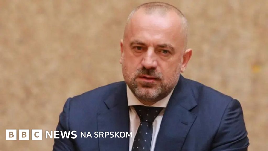 Sud u Prištini izdao nalog za hapšenje Radoičića, sumnjiče ga za ratne zločine - BBC News na srpskom