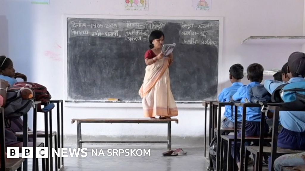 Od odbacivanja do inspiracije: Indijka visoka 90 centimetara - BBC News ...