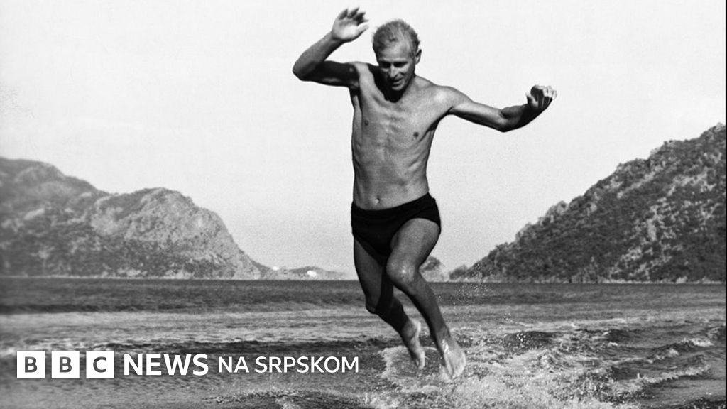 Princ Filip: Život u fotografijama - BBC News na srpskom
