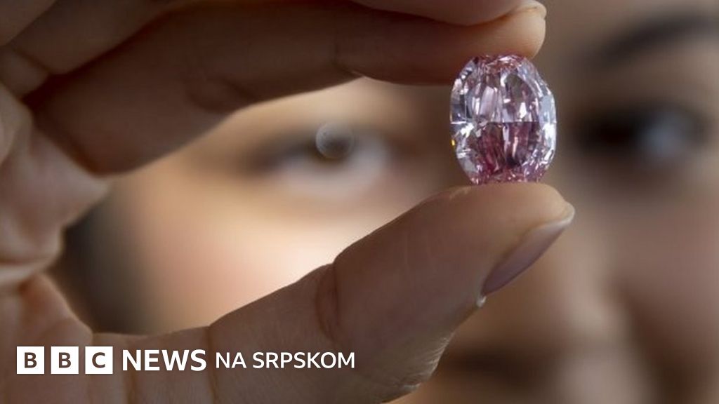 Drago kamenje: Najveći dijamant stavljen na aukciju prodat za 26,6 miliona dolara - BBC News na ...
