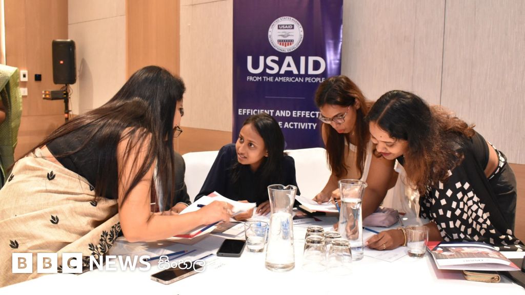 USAID අරමුදල් නැවැත්වීම: 'ශ්‍රී ලංකාවට විශාල බලපෑමක්'; 'රැකියා පවා අනතුරේ' - BBC News සිංහල