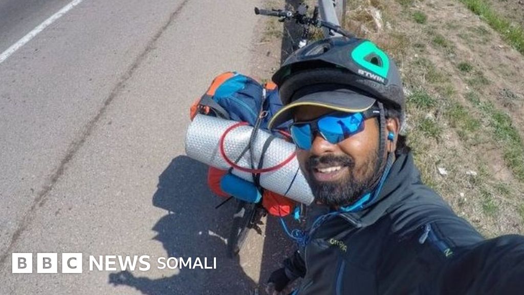 Nin baaskiil ku tagey Ruushka sii uu ula kulmo Messi - BBC News Somali