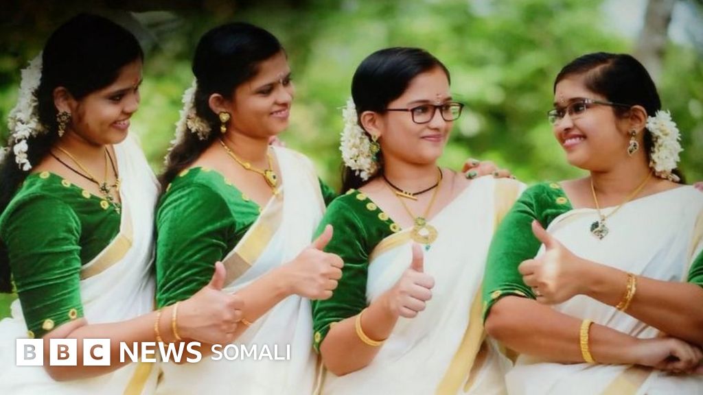 Afar gabdhood oo walaalo ah, hal mar caloosha kasoo baxay, mar qurana ...