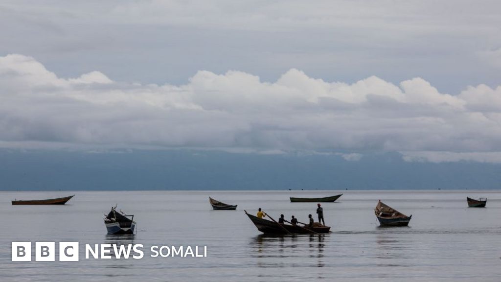 Doon dad badan sidday oo Uganda ku degtay - BBC News Somali