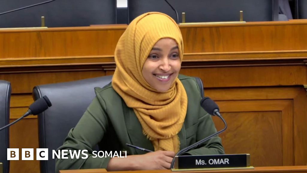 Ilhaan Cumar: "Waan ku faanaa hiddahayga Soomaaliyeed, taasina maaha ...