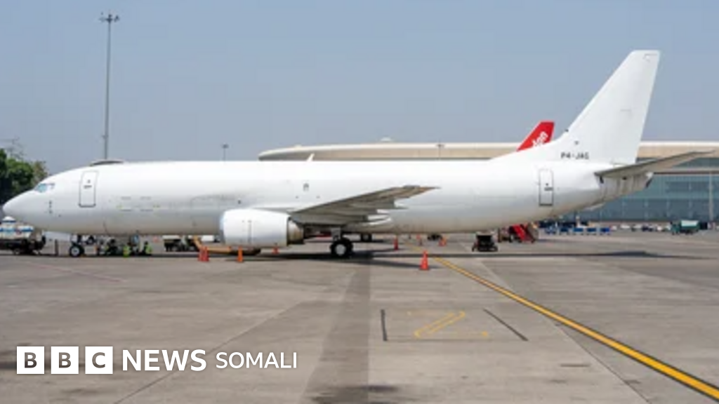 Muxuu yahay ganacsadaha iska leh diyaaradii shalay laga celiyay 'hawada ...