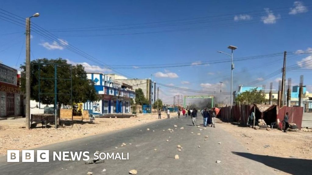 Laascaanood waddadee ku socotaa 5 bilood oo dagaal ah ka dib? - BBC ...