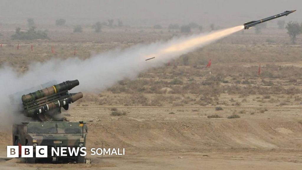 Halka uu hubka nukliyeerku ugu qarsan yahay dalka kaliya islaam ah ee ...