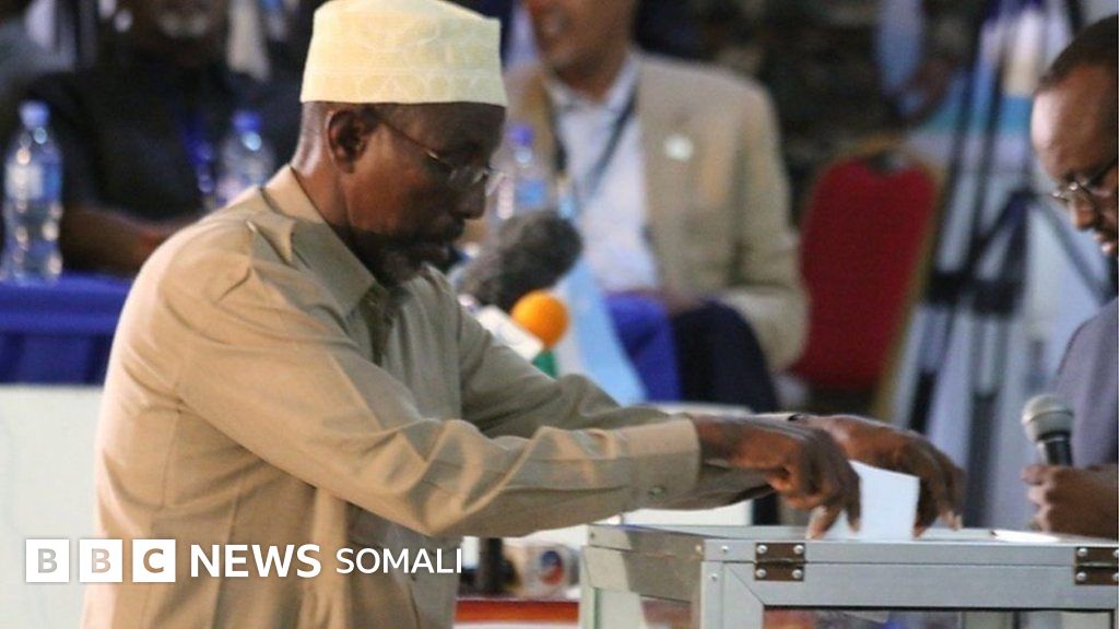 Soomaaliya diyaar ma u tahay doorasho hal cod hal qof ah ? - BBC News ...