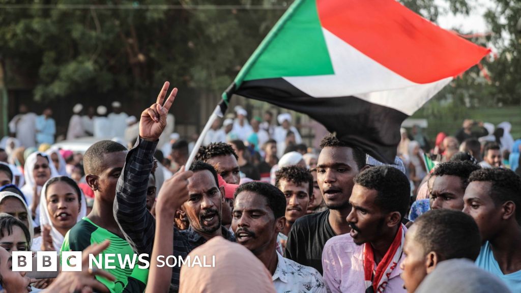 Suudaan: Quwado shisheeye miyaa sii murjinaya xaaladda dalkaasi? - BBC ...