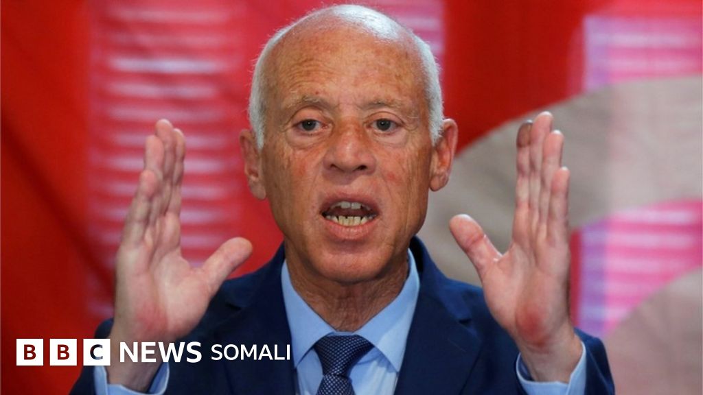 Nin doorasho madaxtinimo ku galaya ballan qaran oo xaaskiisa ku saabsan ...