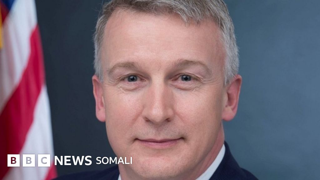 Dhakhtar dacwad ka gudbiyey madaxweyne Trump - BBC News Somali