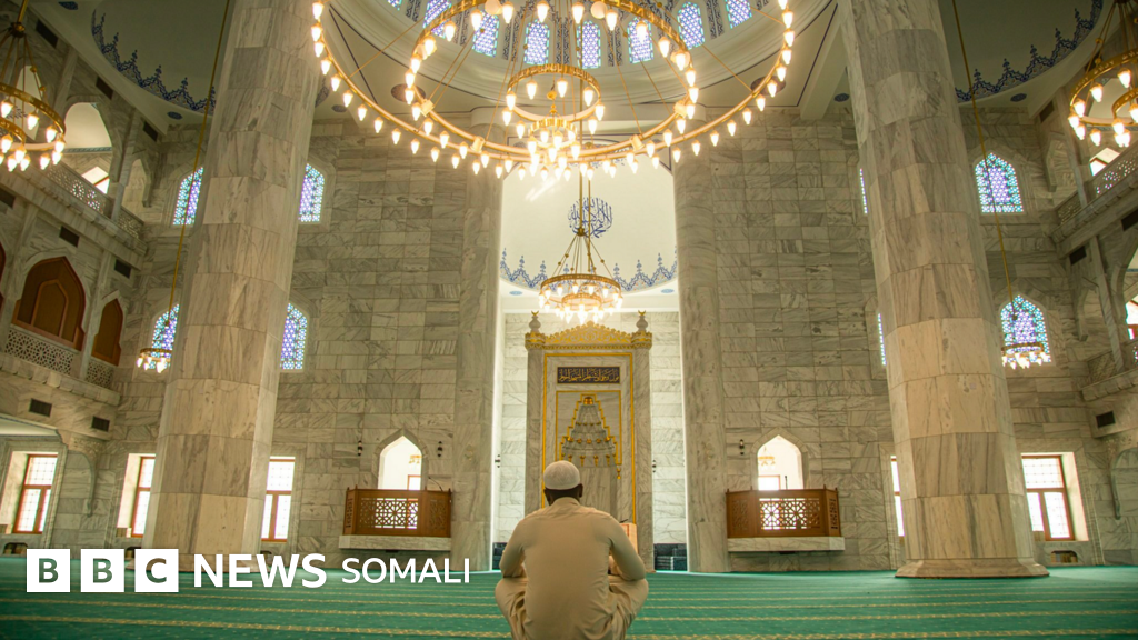 Damiin, warqad caafimaad iyo sharuudo kale oo Masjidkan Muqdisho ku ...