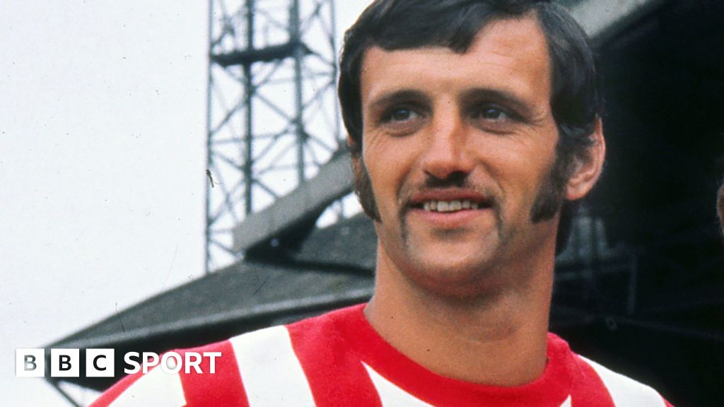 Eddie Colquhoun: Sheffield United legend dies aged 78 - BBC Sport