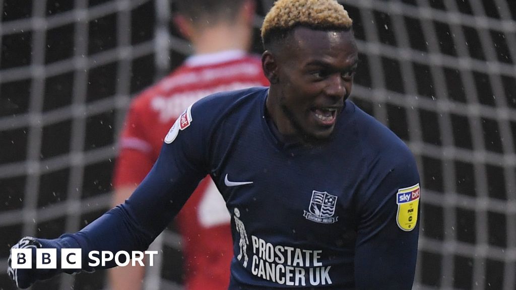 Swindon Town: Cameron McGilp and Theo Robinson join on deadline day ...