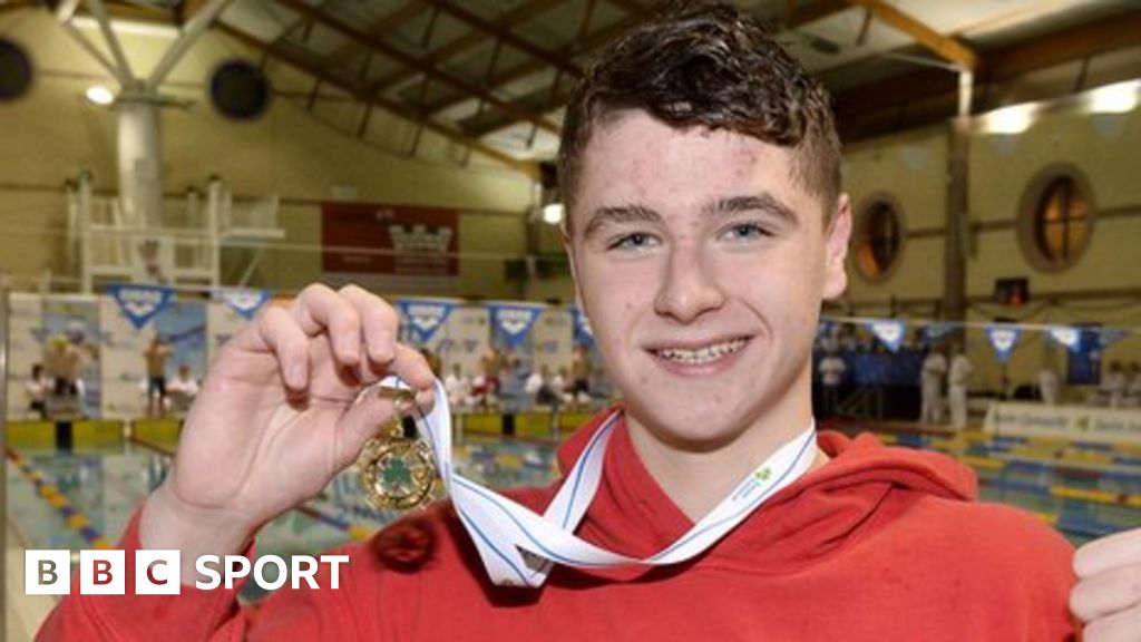 Conor Ferguson, 15, breaks backstroke record twice - BBC Sport