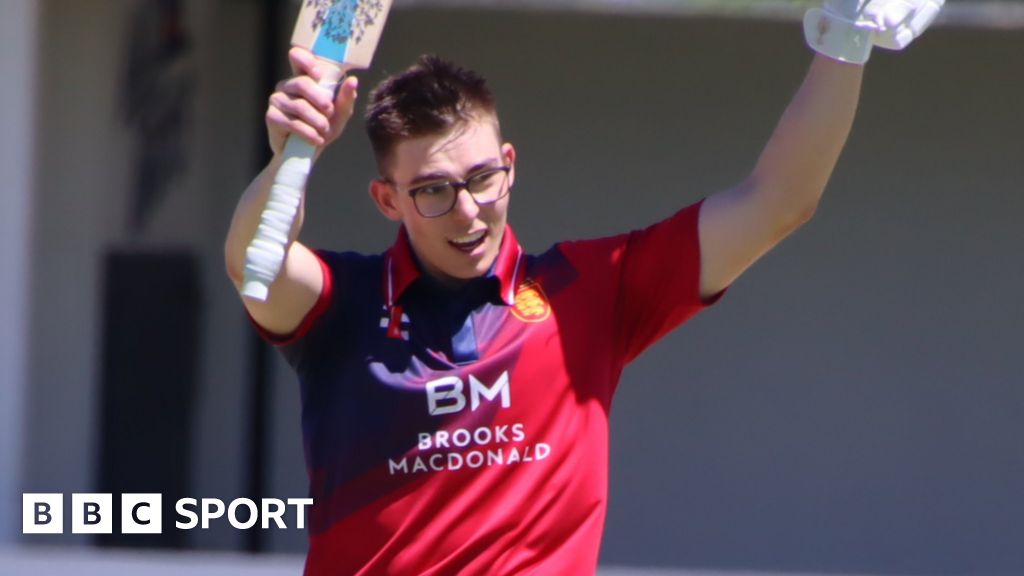 Henry Hurle and Asa Tribe sign rookie Glamorgan contracts - BBC Sport