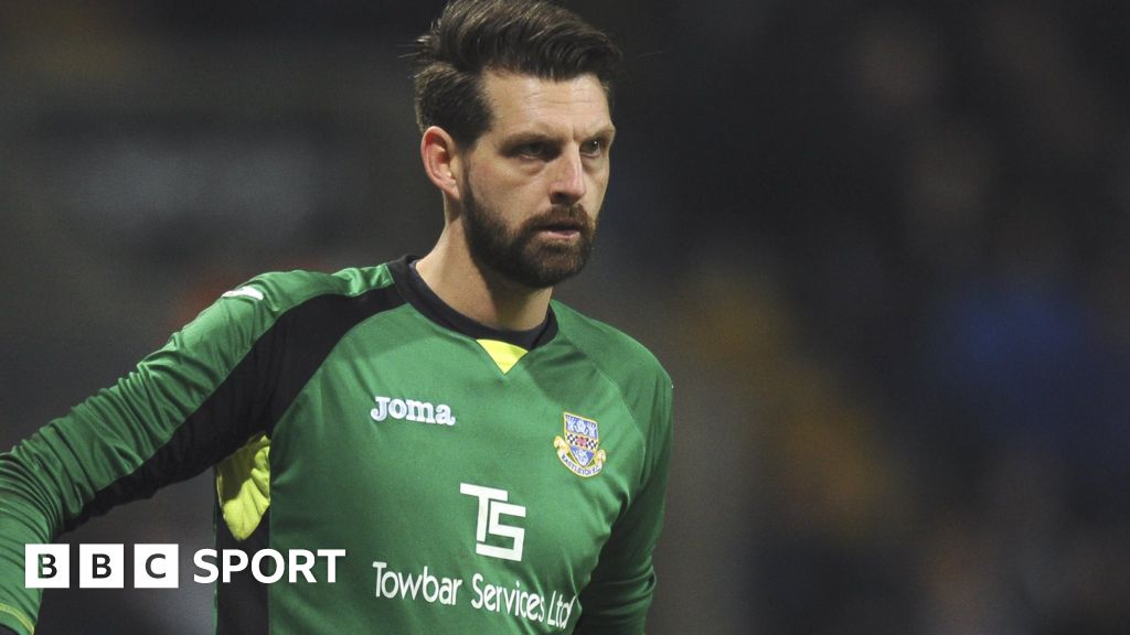 Bromley sign goalkeeper Ross Flitney as Alan Julian departs - BBC Sport