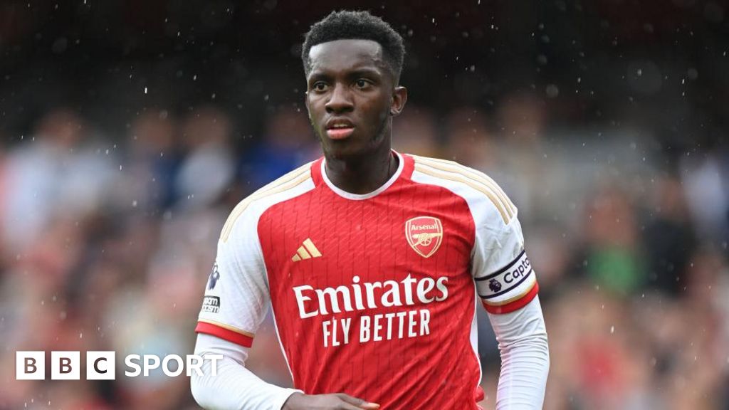 Arsenal: Nketiah called up to England squad - BBC Sport