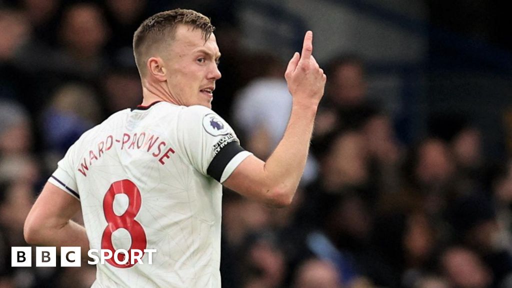 Southampton: Ward-Prowse backed to leave if Saints relegated - BBC Sport