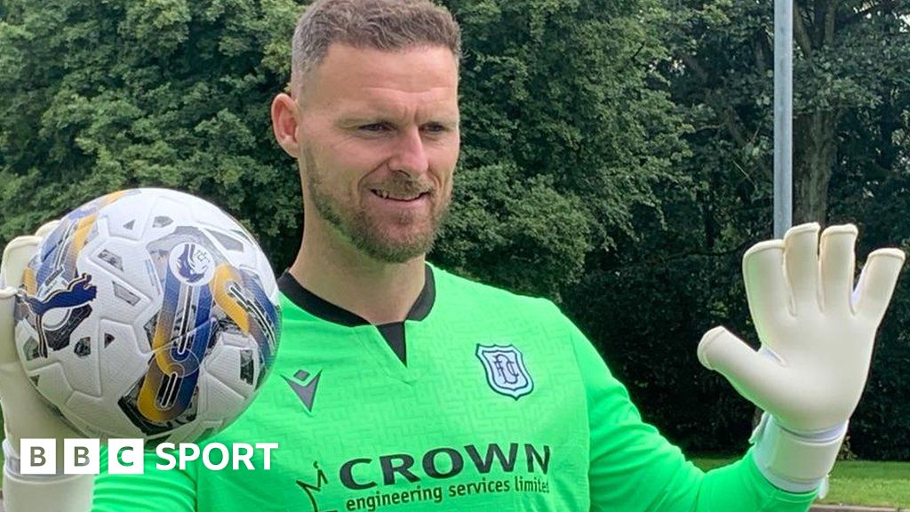 Trevor Carson: Dundee sign goalkeeper from St Mirren for undisclosed ...