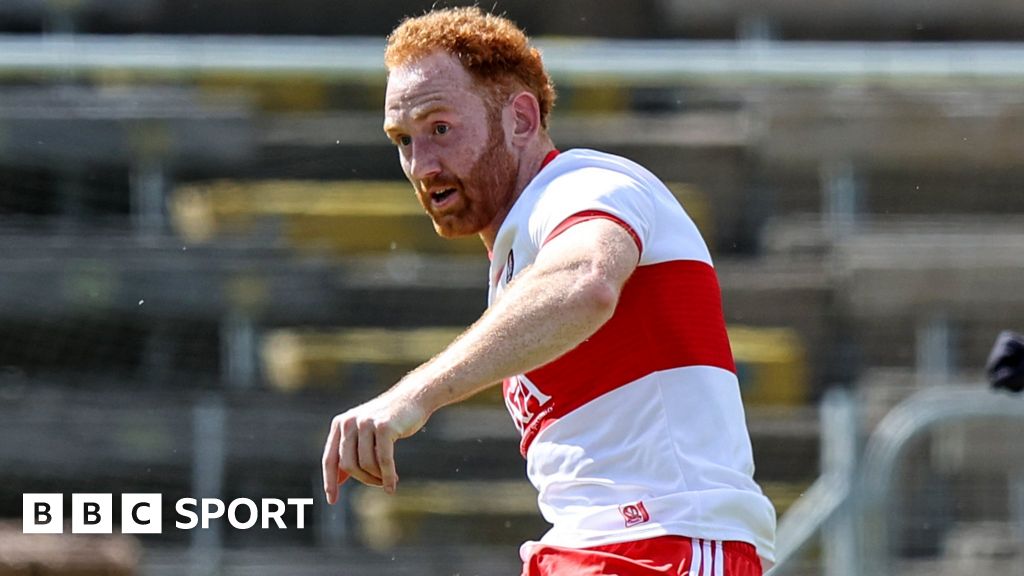Football League Division Three: Derry and Offaly to meet in final - BBC ...
