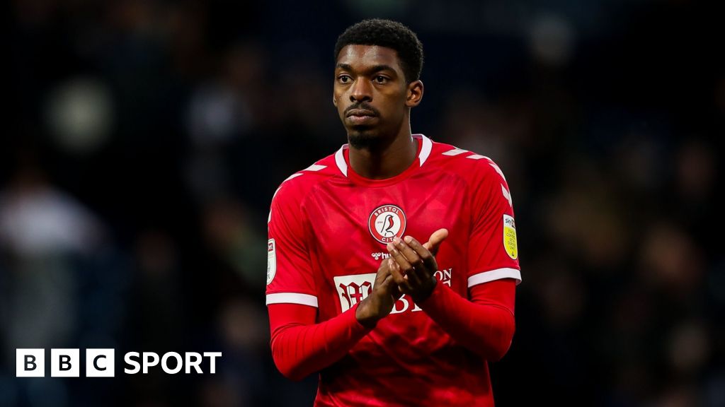 Tyreeq Bakinson: Ipswich sign midfielder on loan - BBC Sport